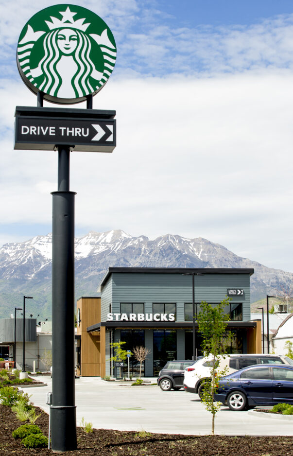 Provo welcomes first stand-alone Starbucks in midst of pandemic | News ...